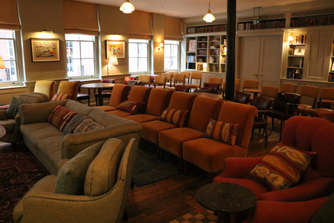 Spacious Library in the Heart of Westminster, London | Event | Peerspace