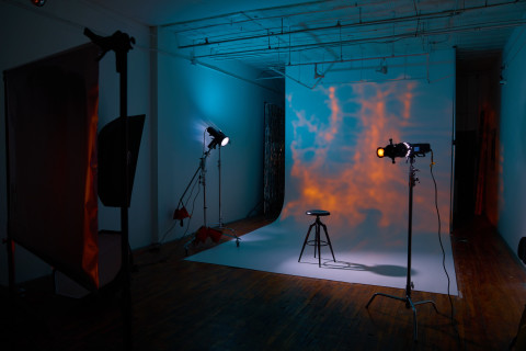 NKS Photo Studio | SEVEN lights. ALL equipment included. Photo Studio ...