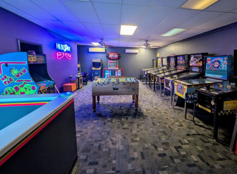 Retro Gaming Arcade and Karaoke, Kailua-Kona, HI | Production | Peerspace