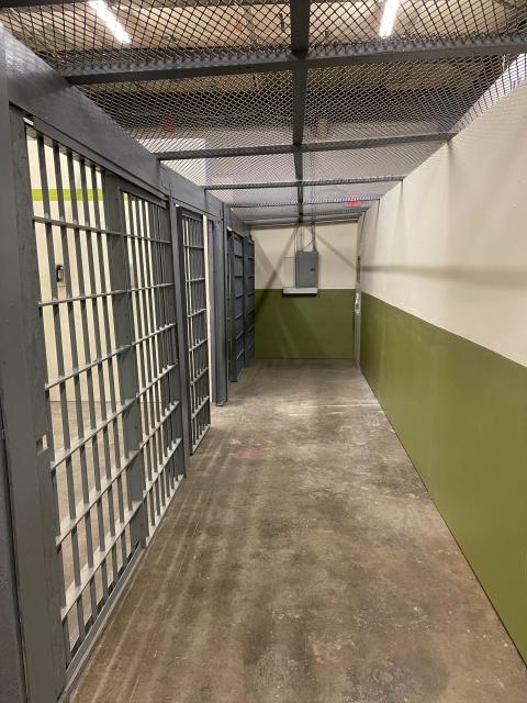 Atlanta Jail Cell/Interrogation Room/Confessional Booth Standing Sets ...