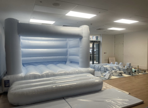 Modern, versatile hall space with own entrance and natural light ...