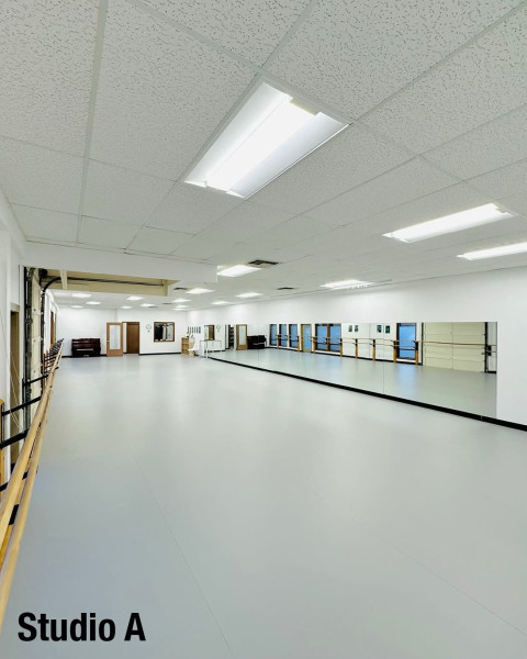 Beautiful 1584sf dance studio with new marley floor - Studio A ...