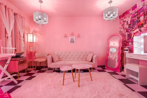 AnalytiX Studios | Y2K-Themed Pink Room in Central Austin, Austin, TX ...