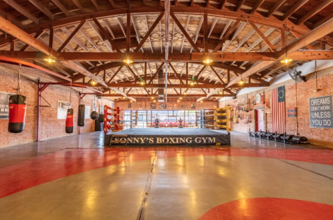 Fully Equipped Boxing Gym in Industrial Style Building, Goodyear, AZ ...