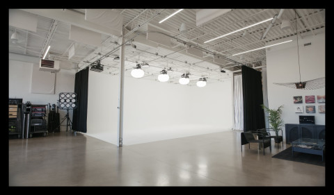 ENCOUNTER FILM STUDIOS | East Toronto 3600sqft Video & Photo Cyclorama ...