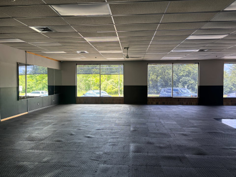 Indoor Turf Field Gym with wide Open Space, Richton Park, IL ...