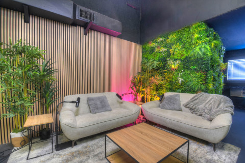 50ft green screen podcast production/vfx studio in the heart of miami ...