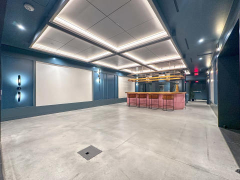 Gorgeous Retro Bar / Lounge Area in East Hollywood, Los Angeles, CA ...