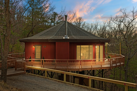 Yurt Shaped Treehouse, Basey, VA | Production | Peerspace