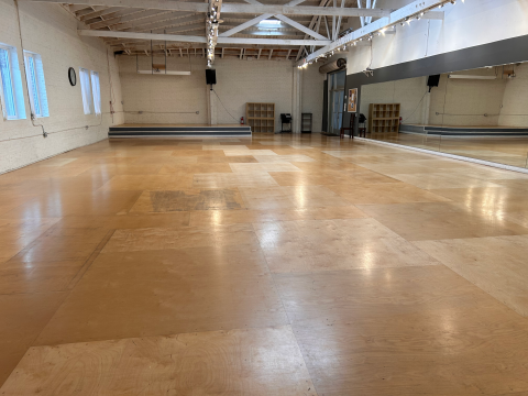 ENTIRE 5,000 sq ft Warehouse Dance Studio Space with Kitchen, Stage ...