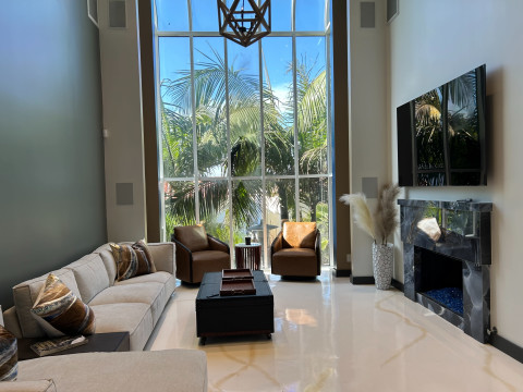 Modern Marina del Rey Penthouse for Meetings, Wellness Events ...