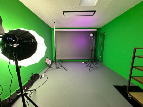 Photography, Filmmaking and Podcast Station Studio with Green Screen ...