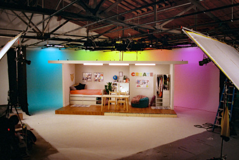 7000 sqft Film Video & Photo studio w/ Pre lit Cyclorama. Near the Main ...
