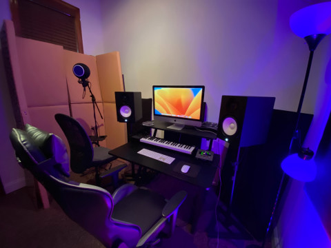 Comfy Recording Studio, Philadelphia, PA | Production | Peerspace