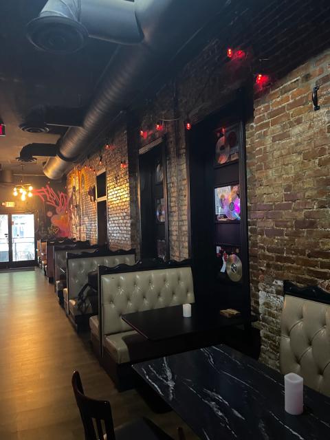 90’s Nostalgia Bar with incredible decor and lighting on Demonbreun St ...