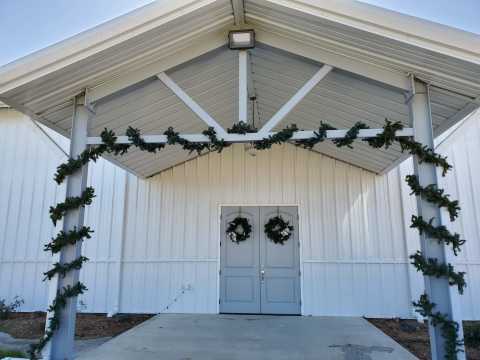 Quite country setting on a hill West of town 10 miles close to a lake ...