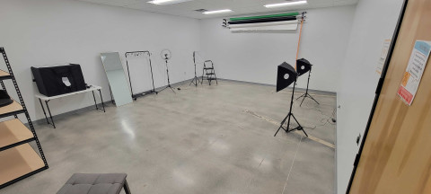 Creative Photo Studio, Miami, FL | Production | Peerspace