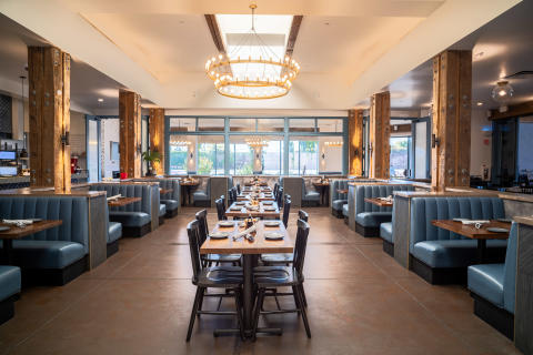 Rise Woodfire Santa Clara | Grand Main Dining Room in Santa Clara ...