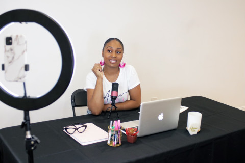 Adrian Nicole Event Studio | Modern Luxe Event Studio on the cuffs of ...