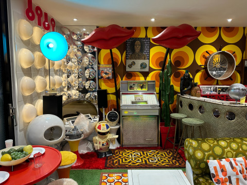 Retro Space Age Seventies inspired Studio Apartment, Brighton ...