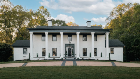 Private Luxurious Mansion w/ Pool & Gardens, Mableton, GA | Event ...