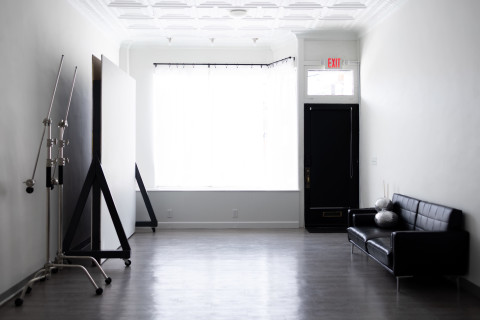 Studio Se7en | Natural Light Photo Studio in Pittsburgh, Pittsburgh, PA ...