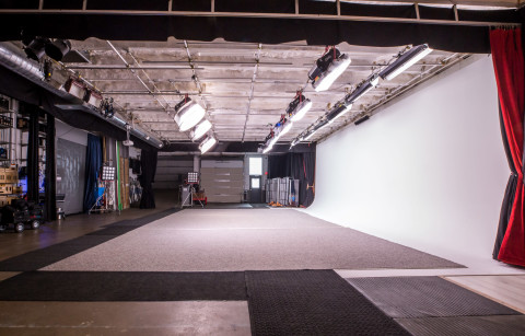 Conduit Sound | Urban Film, Video & Photo Studio w/ Sweep Wall - Lights ...
