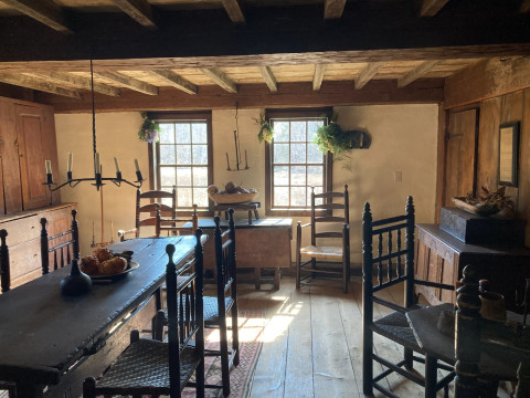 Rural & Rustic 1680s Frontier Colonial House, Gloucester, MA ...