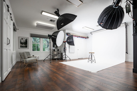 Versatile Studio - Equipment INCLUDED - Video/Photoshoots, Vod ...