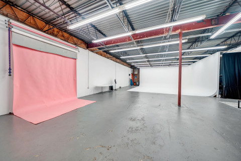 Photography/ Video Studio 3000 Sq ft, Chamblee, GA | Production | Peerspace