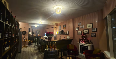 Cosy neighbourhood wine bar in the East End, Toronto | Event | Peerspace