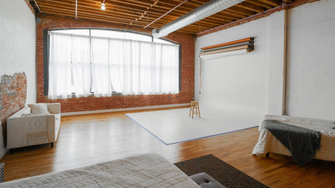 Clean White Photo Studio Space With Tons of Room, Kansas City, MO ...