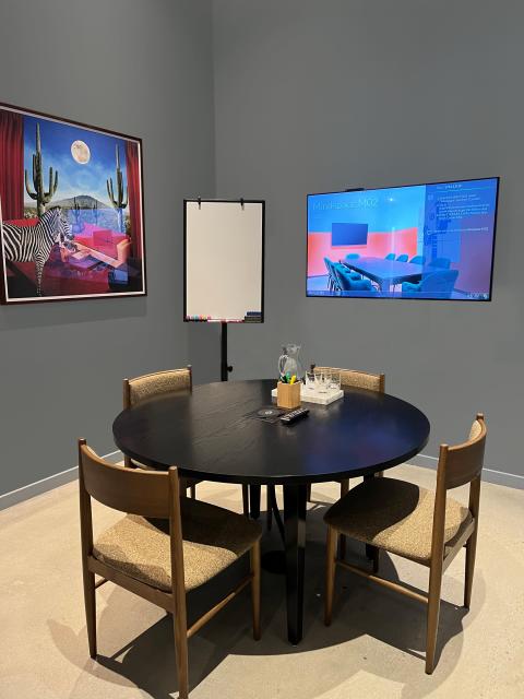 M02: Meeting Room for 6 in Boutique Office, Brooklyn, NY | Off-Site ...