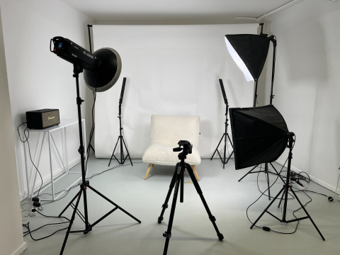 Modern Studio Photo, PARIS (75010) | Production | Peerspace