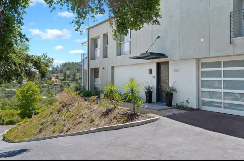 Spacious Modern Studio, Santa Barbara, CA | Production | Peerspace