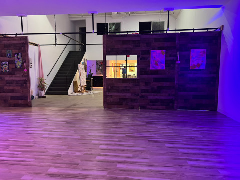 Modern Open 2-Level Flex Space with Dance Floor for Private Parties and ...