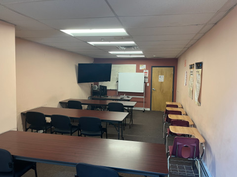 ASC English | Dynamic and Varied Classroom with Train and Parking ...