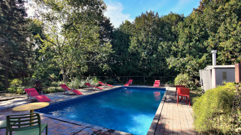 10 Acre Farm House with Pool & Ponds, newmarket | Production | Peerspace