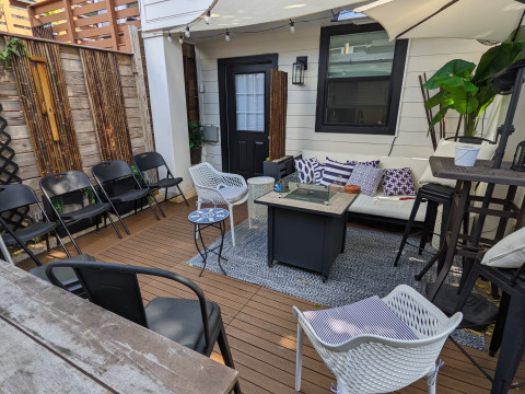 Meeting Space: Breakout Areas, Indoor/Outdoor Seating, Projector, Fast ...