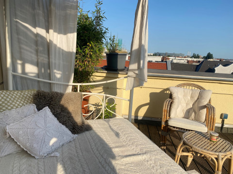 Charming Skyline-Apartment with 40qm Rooftop Terrace in the heart of ...