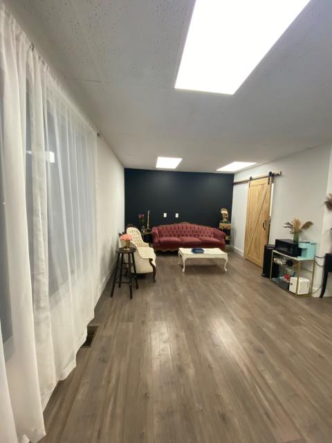 Cozy Natural Light Lifestyle Photography Studio., Anchorage, AK ...