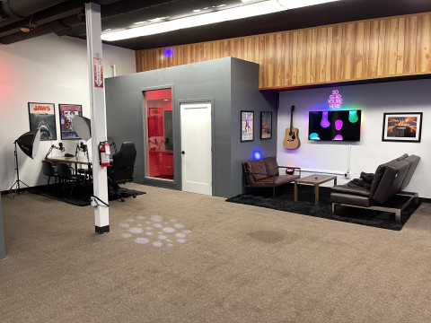 Sacramento Recording Studio with Lounge, Fair Oaks, CA | Production ...