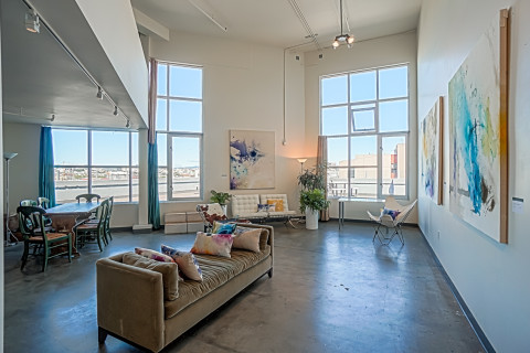Artist's Modern Sky Loft, Airy + City Views, San Francisco, CA ...