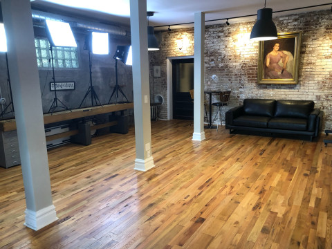 Urban Studio, Comfortable Setting, St. Louis, MO | Event | Peerspace