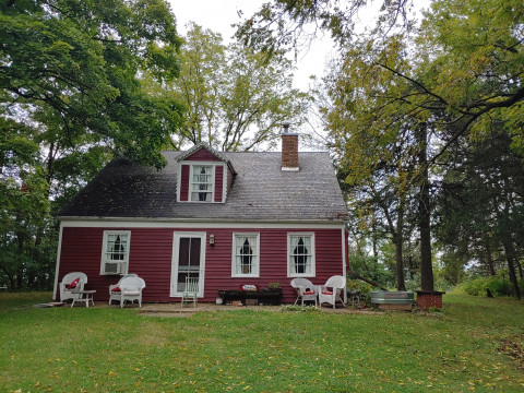 Cambre House and Farm, niota, IL | Production | Peerspace