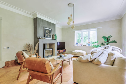 Spacious Sandstone Manor Country home, Hartfield | Production | Peerspace