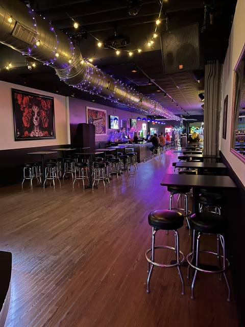 One of the most well known bars on the Southside of Chicago, 10 minute ...