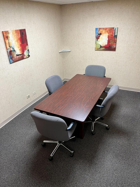 4 Person Meeting Room with Easily Accessible Oak Brook Location | Oak ...
