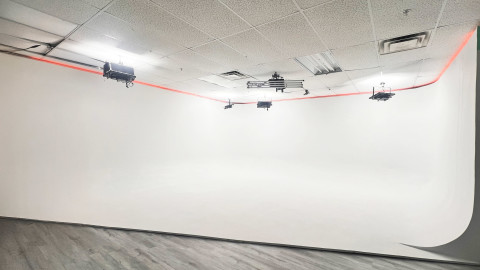 ACTIFY CREATIVE | Clermont Cyc Wall & Teleprompter Video Studio With Full Lighting Package ...