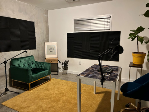 Cozy West Midtown Podcast Studio, Atlanta, GA | Production | Peerspace